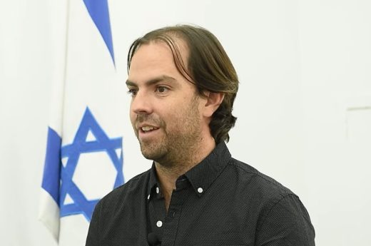 Columna especial de Demián Stratievsky para Vis á Vis por Iamim Noraim